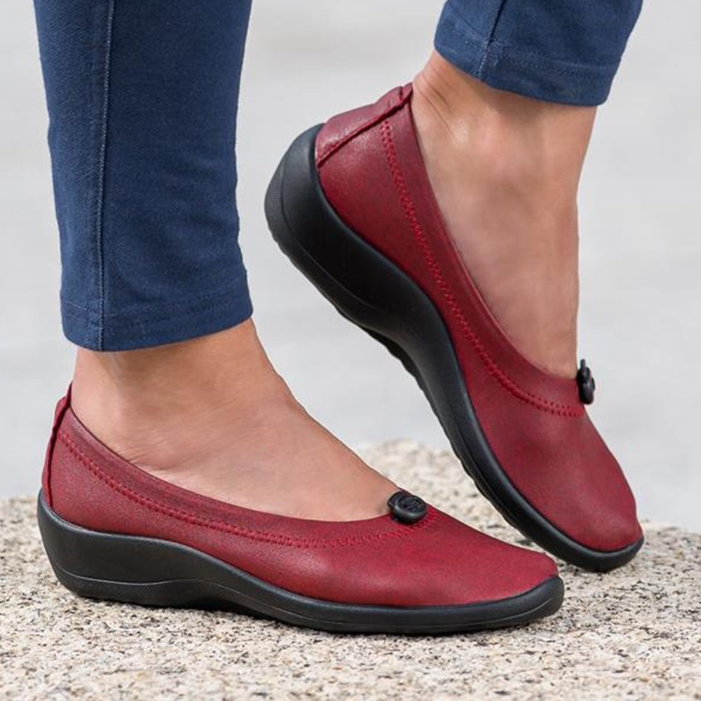 Cabrera J66 Cherry – Adavera Footwear